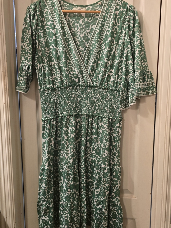 Max Studio | Dresses | Max Studio Green And White Floral Midi Dress ...